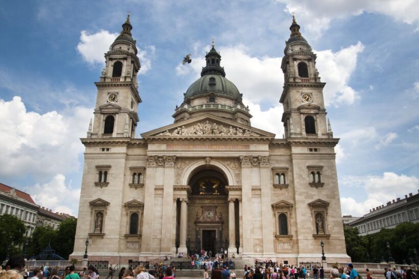Budapest: Inner City Walking Tour in German - What to Expect from Your Budapest Inner City Walking Tour