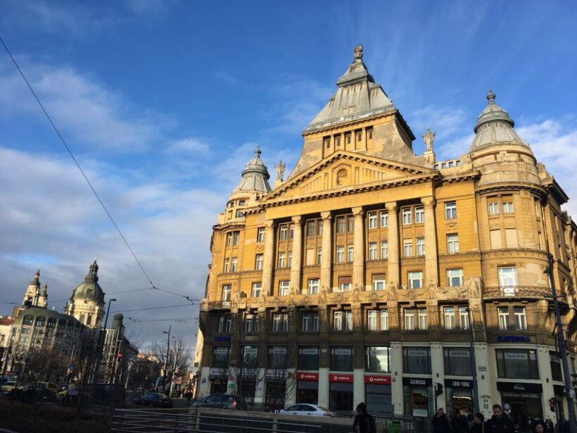 Budapest: Jewish District Private Walking Tour - Practical Considerations for Travelers