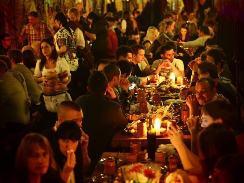 Budapest: Medieval Dinner Show with Drinks - FAQ