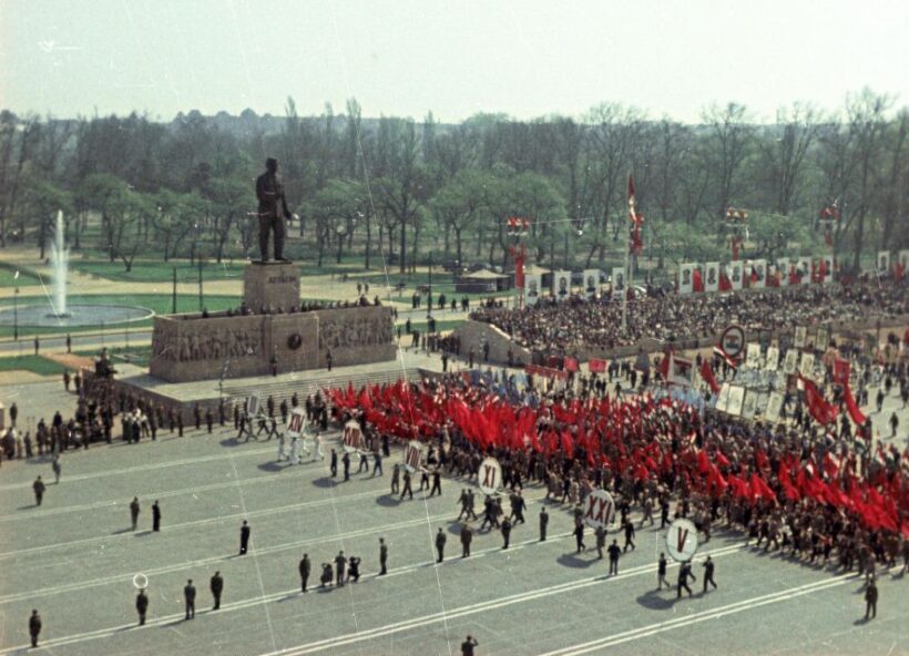 Budapest: Memento Park and Icons of Communism Guided Tour - Key Points