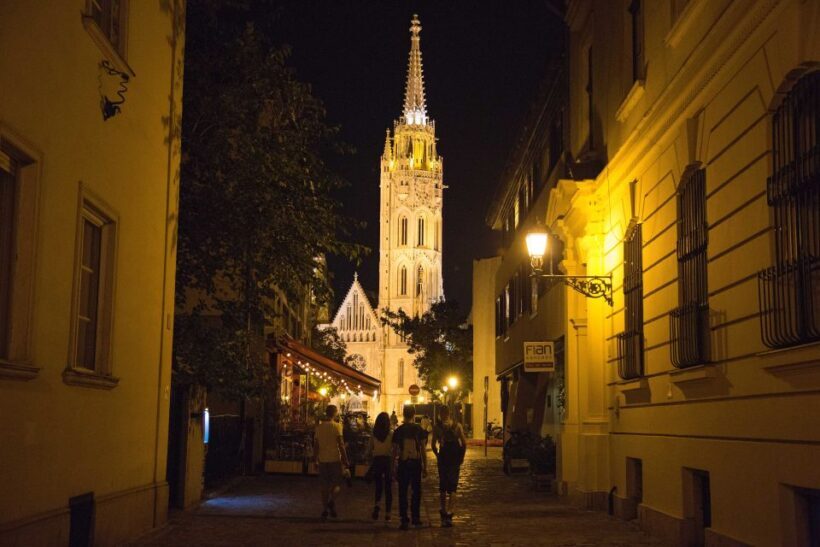 Budapest: Night Walking Tour with River Cruise and Wine - A Detailed Look at the Tour Experience