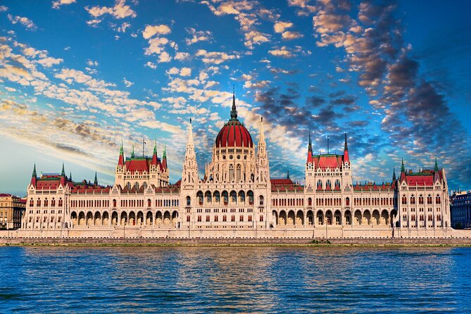 Budapest Old Town and Top Attractions Private Walking Tour - Authenticity and Insights from Reviews