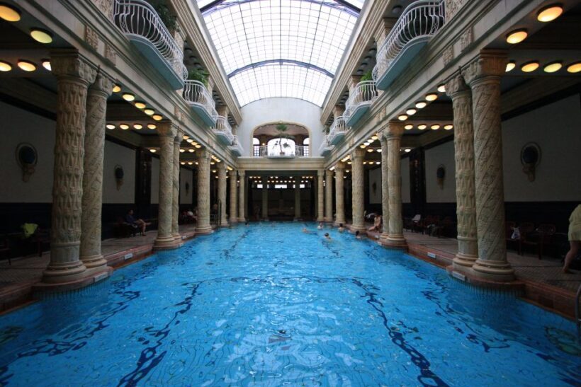 Budapest: Private 3-hour Guided City Tour by Bus - Travel Experience and Authenticity