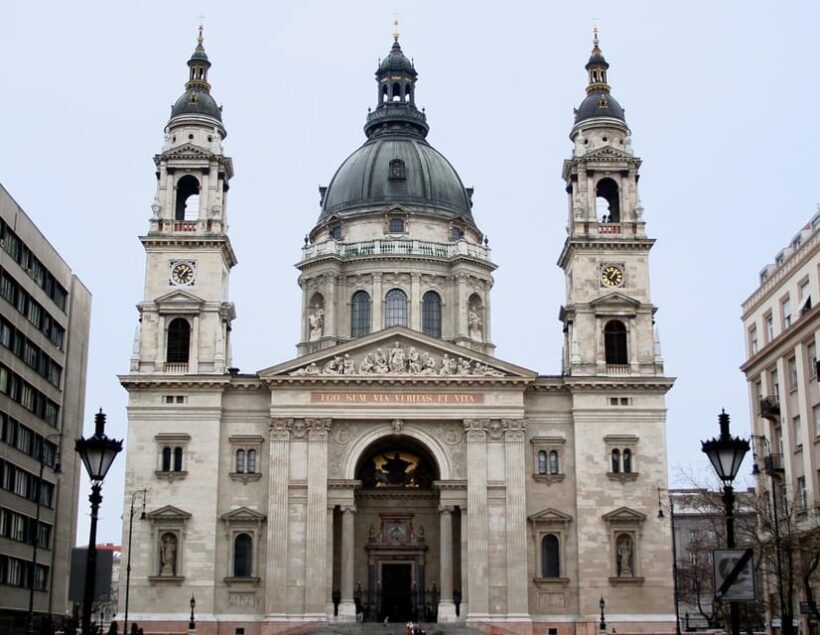 Budapest: Private Half Day Sightseeing Ride with Local - Exploring Budapest with a Private Half-Day Sightseeing Ride