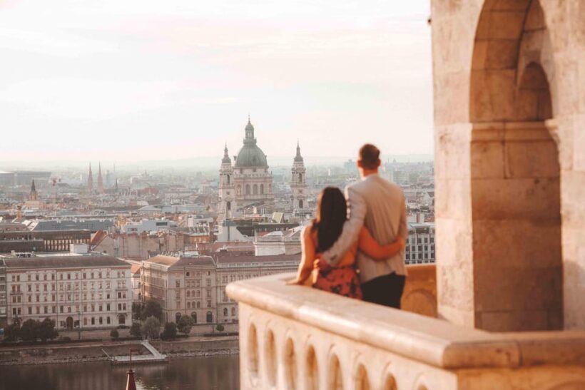 Budapest: Private Photoshoot & Sightseeing - Why This Tour Works Well