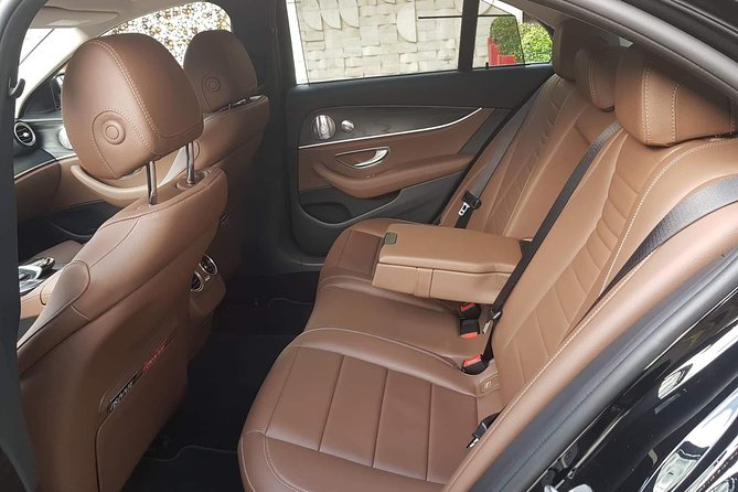 Budapest Private Round Trip Airport Transfer in a Luxury Car - FAQ