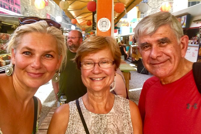 Budapest Private Tour With Nelli & Her Local Guides - Exploring Budapests History and Architecture