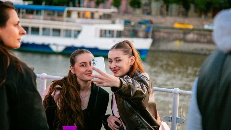 Budapest: Sip & Sail Danube Cruise with Prosecco Cocktails - The Itinerary Breakdown