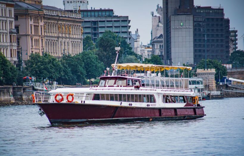Budapest: Skyline Sightseeing Cruise with Parliament View - Experience Details and Practical Tips
