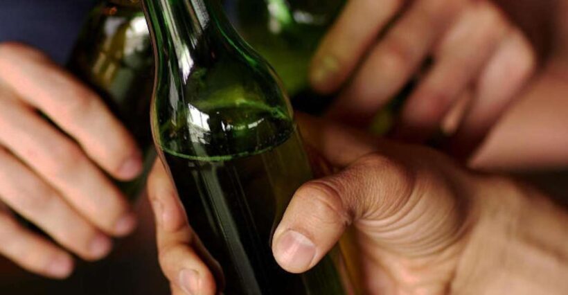 Budapest: Stag Party Boat with Beer and Wine - An In-Depth Look at the Experience