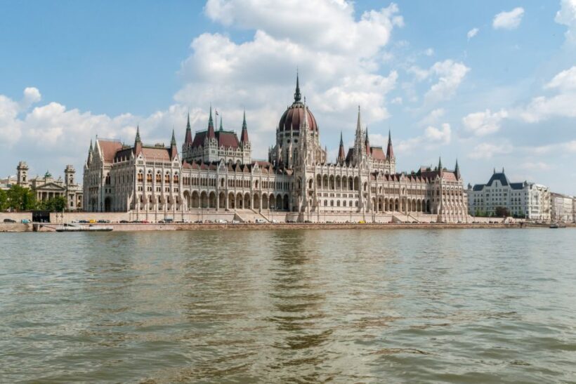 Budapest: Summer Brunch & Cruise with Prosecco or Cake - What You Can Expect: A Detailed Breakdown