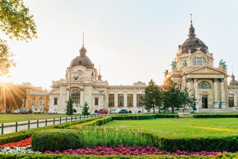 Budapest: Széchenyi Spa Full Day with Optional Tasting - Authentic Experiences and Real-World Insights