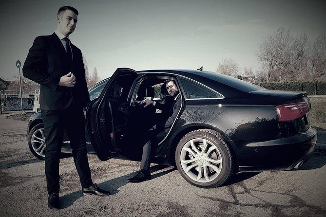Budapest to Vienna Private Transfer in a Luxury Car - FAQ