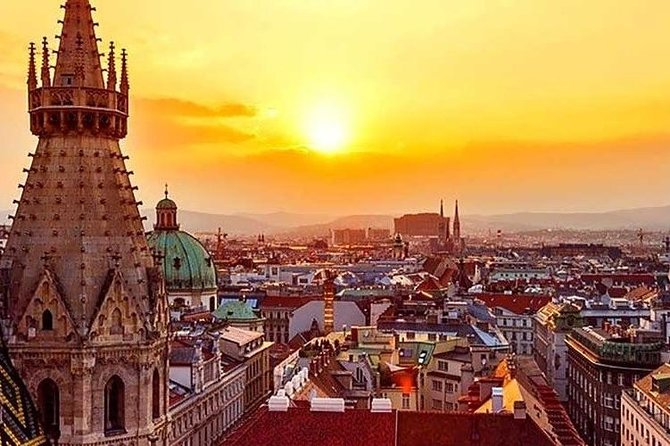 Budapest-Vienna private transfer with a luxury van - The Journey: What to Expect