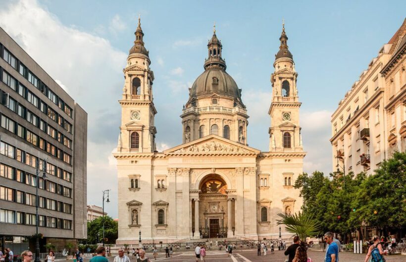 Budapest: Walking Tour in German - FAQ