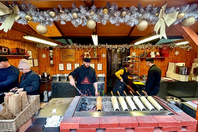 Budapest Wonderland - a Christmas Market Tour With Chimney Cake & Mulled Wine - Highlights of the Christmas Market Tour