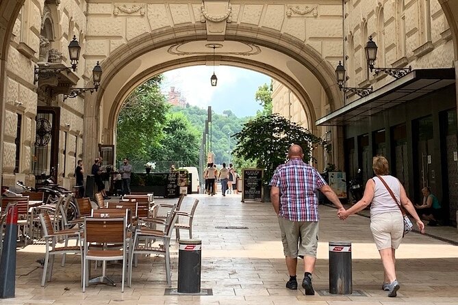 Budapest's Central Market Hall And Hosok Tere With A Local Host - Key Points