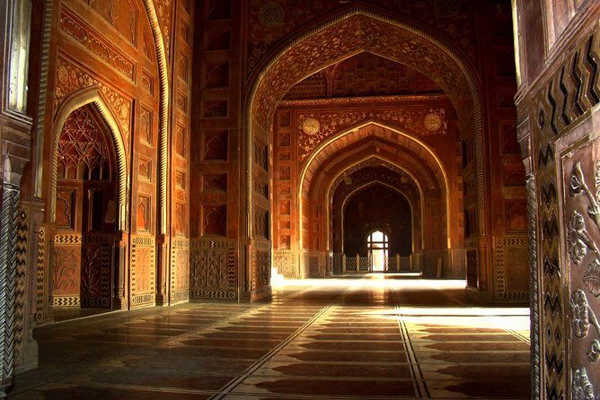 Budget Taj Mahal Day Tour with Cultural Insight - Key Points