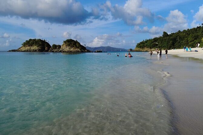 Budget Trunk Bay Beach with Scenic Stops - Key Points