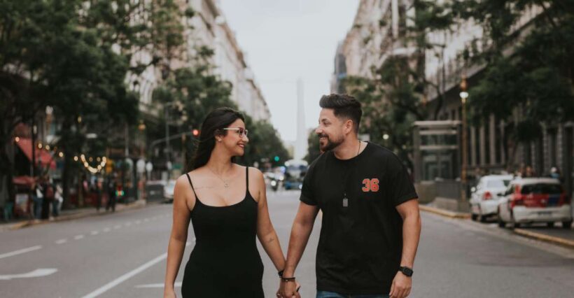 Buenos Aires: A photo session in colors and stories. - Key Points