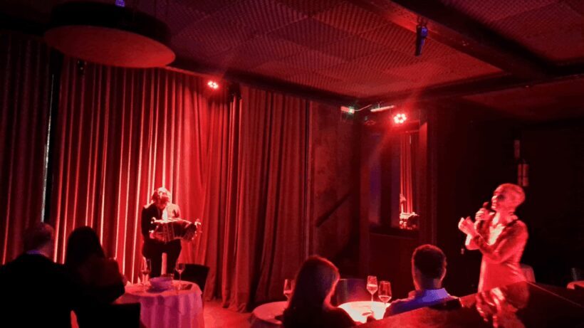 Buenos Aires: Dinner, Show, Tango class and transportation. - Transportation and Group Size: Convenience Matters