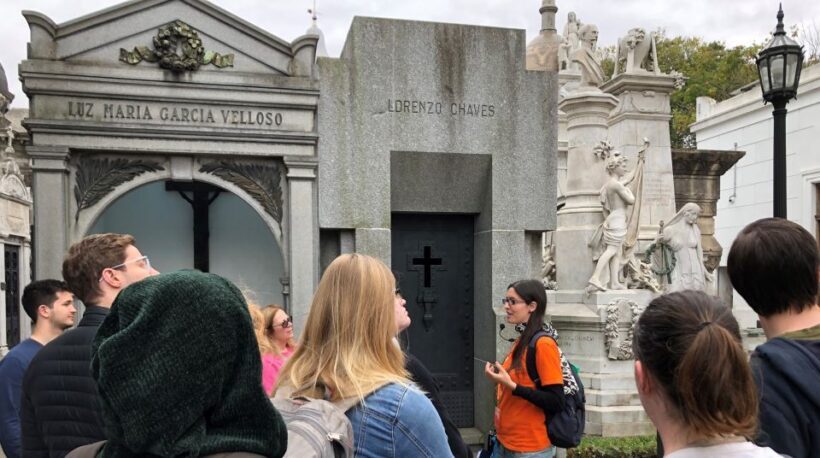 Buenos Aires: La Recoleta Cemetery Guided Tour in English - Exploring Buenos Aires’ La Recoleta Cemetery: A Guide to the Famous and Fascinating