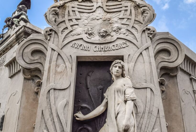 Buenos Aires: La Recoleta Cemetery Guided Tour in English - Why You’ll Love the Recoleta Cemetery Guided Tour