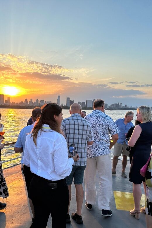 Buenos Aires: Puerto Madero Sunset Cruise with Open Bar - Key Points