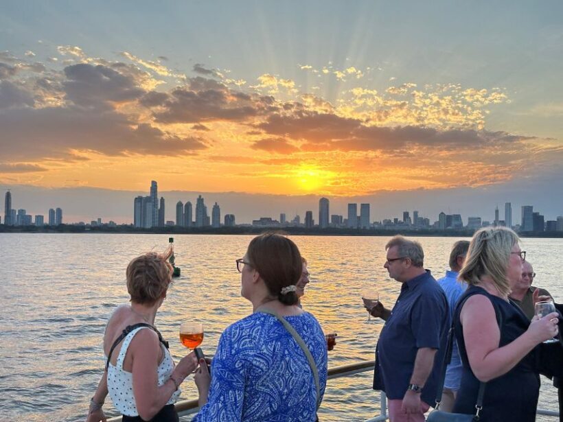 Buenos Aires: Puerto Madero Sunset Cruise with Open Bar - FAQ