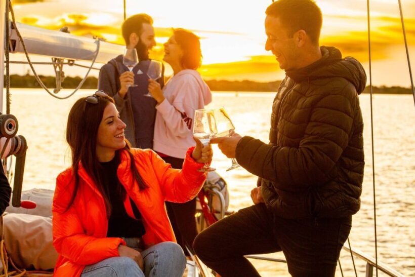 Buenos Aires Sailing Tour with Wine Tasting - The Experiences Strengths