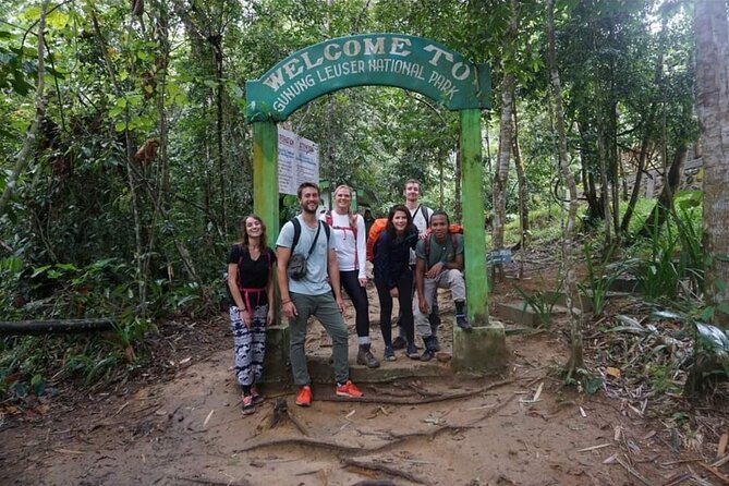 Bukit lawang tour 3days-2 night jungle trekking including rafting - Key Points