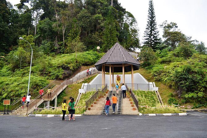 Bukit Tinggi French Village Tour from Kuala Lumpur - Key Points