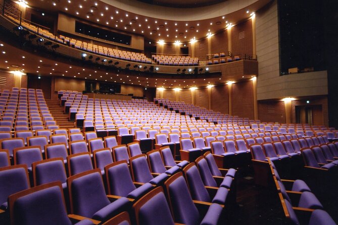 BUNRAKU Performance by National Theatre in Kita-Senju, Tokyo - Accessibility and Services