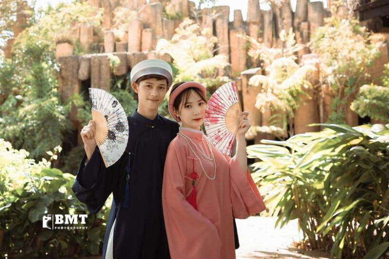 Buon Ma Thuot: Ao Dai Photoshoot at Pagoda or Walking Street - Key Points