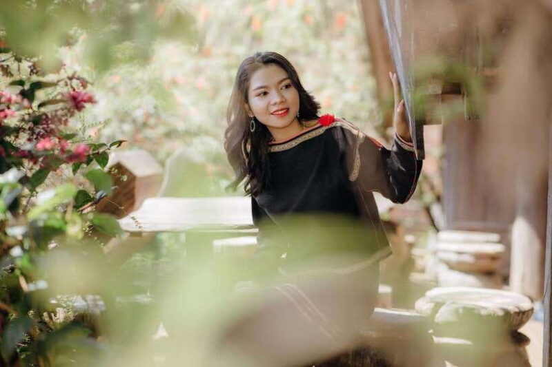 Buon Ma Thuot: Local Ethnic Attire Photo Shoot with Drink - The Itinerary and Experience Breakdown