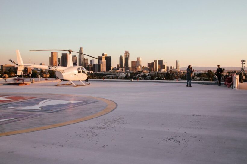 Burbank: Helicopter Tour of Los Angeles and Hollywood Sign - Key Points