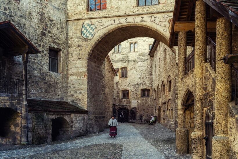 Burghausen: Burghausen Castle Private Tour - FAQ