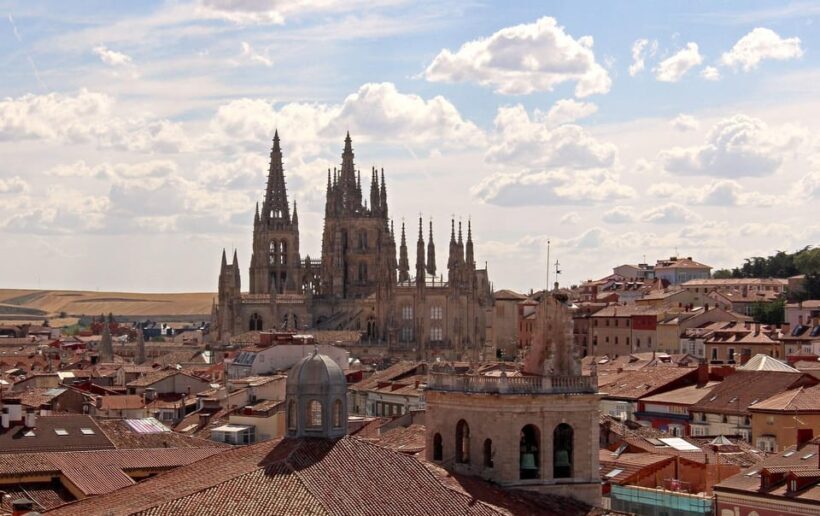Burgos - Old Town Private Historic Walking Tour - Key Points