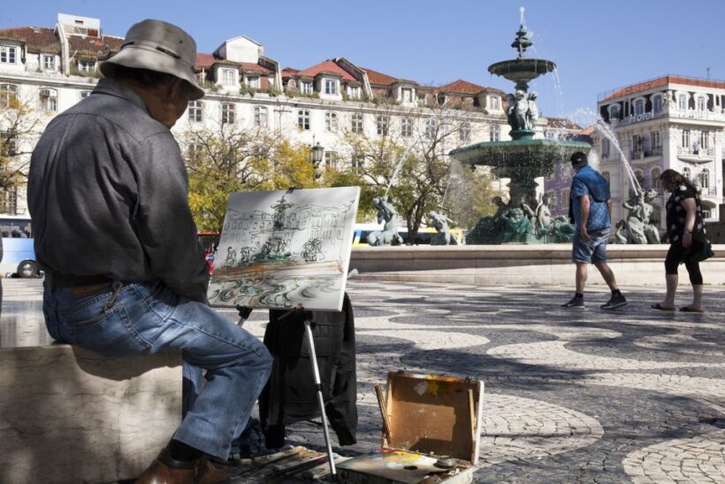 Burguês: Lisbon City Center Private Tuk Tuk Tour - Comparing Value and Cost
