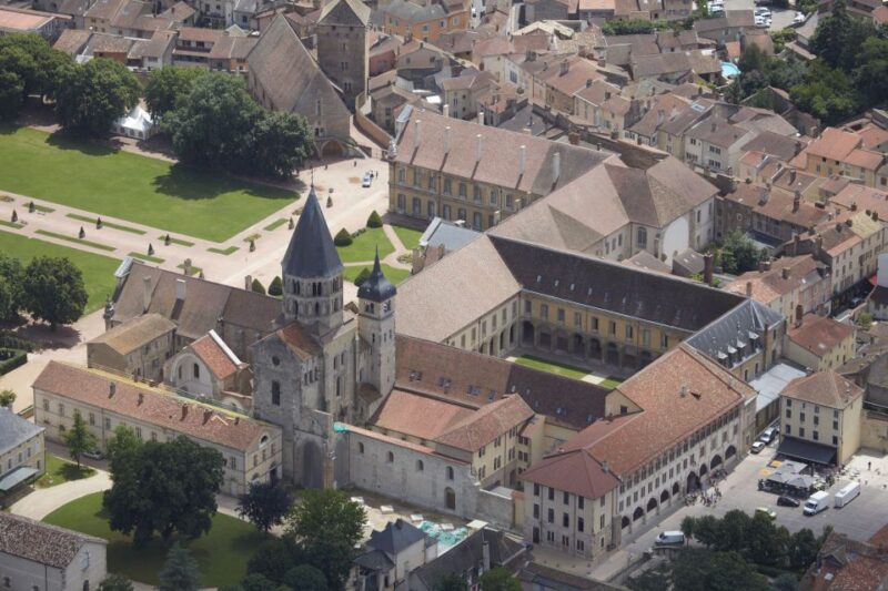 Burgundy: Cluny Abbey Entrance Ticket - Visitor Experience