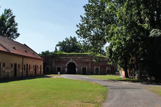 Bus Tour to Terezín From Prague Review - Meeting Point and Logistics