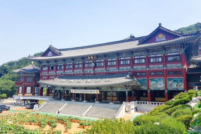 Busan: Day Trip with Gamcheon Culture Village and Sky Walk - Key Points