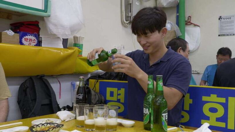 Busan: Food Market Tour. Smash Seafoods and Street foods - The Sum Up