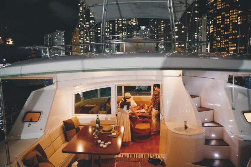 Busan: Group Sightseeing Yacht Cruise with Snacks and Drinks - Who Should Consider This Tour?