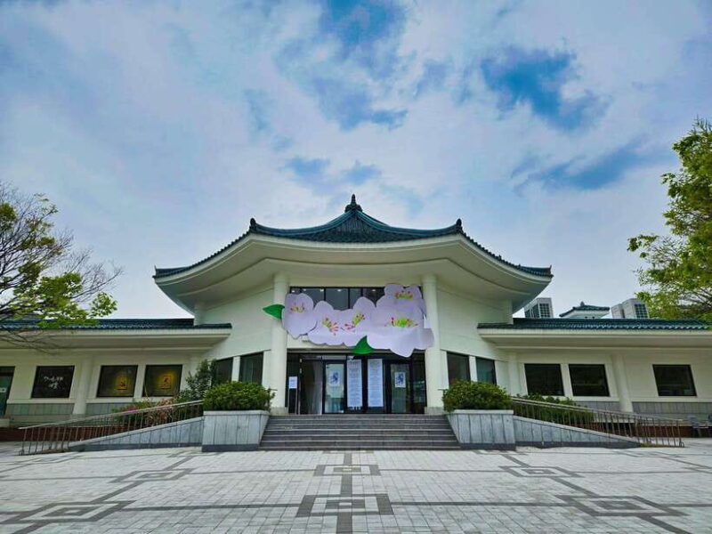 Busan: Haeundae 100-Minute Walking Tour - Practical Details and What to Expect