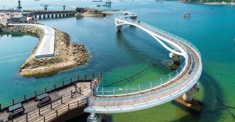 Busan Tour:Taejongdae + Huinnyeoul + Gamcheon +SongdoSkywalk - Songdo Skywalk: Modern Marvels and Ocean Views