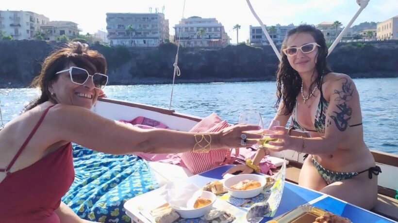 Buscemi, Aci Trezza, Acireale, Etna: with lunch and dinner - Exploring Palazzolo and Breathtaking Villages