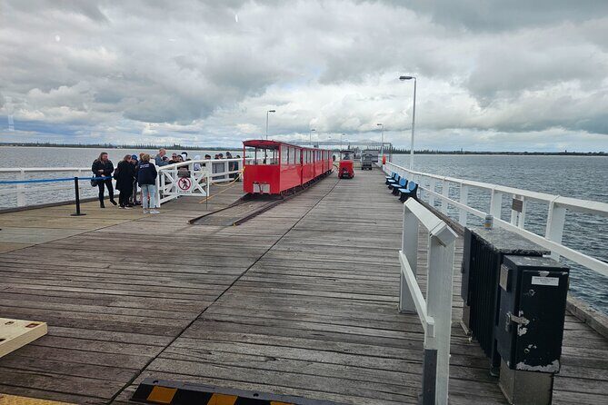 Busselton Jetty and Underwater Observatory - A Day at Busselton Jetty: What to Expect