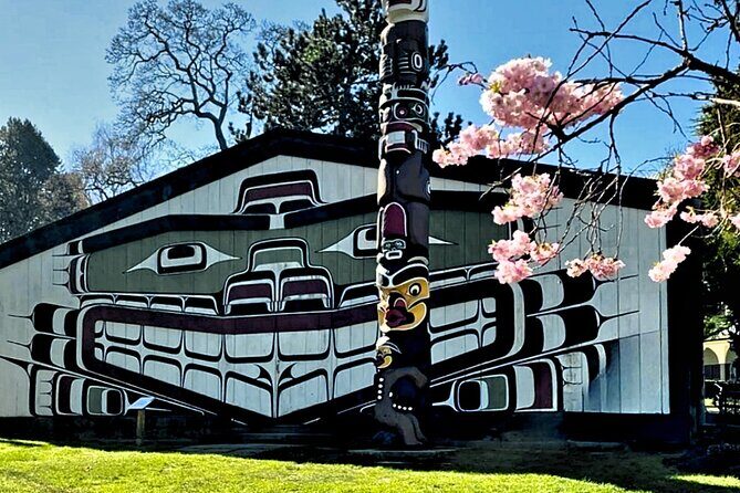 Butchart Gardens and Victoria City Private Tour 1-6 pax - FAQ