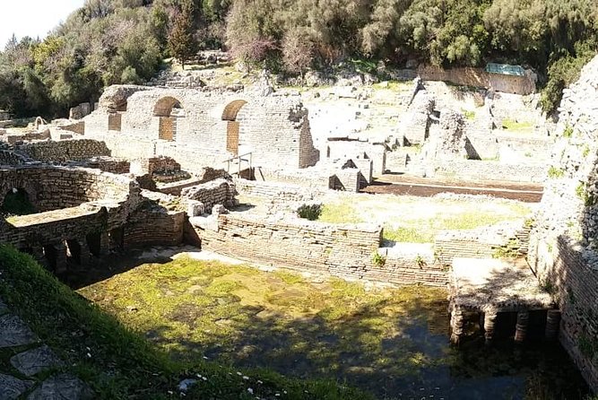 Butrint, Ksamil, Blue Eye, Lekuresi Castle. All-In-One Day Trip. - Discovering the Blue Eye Water Spring and Lekuresi Castle